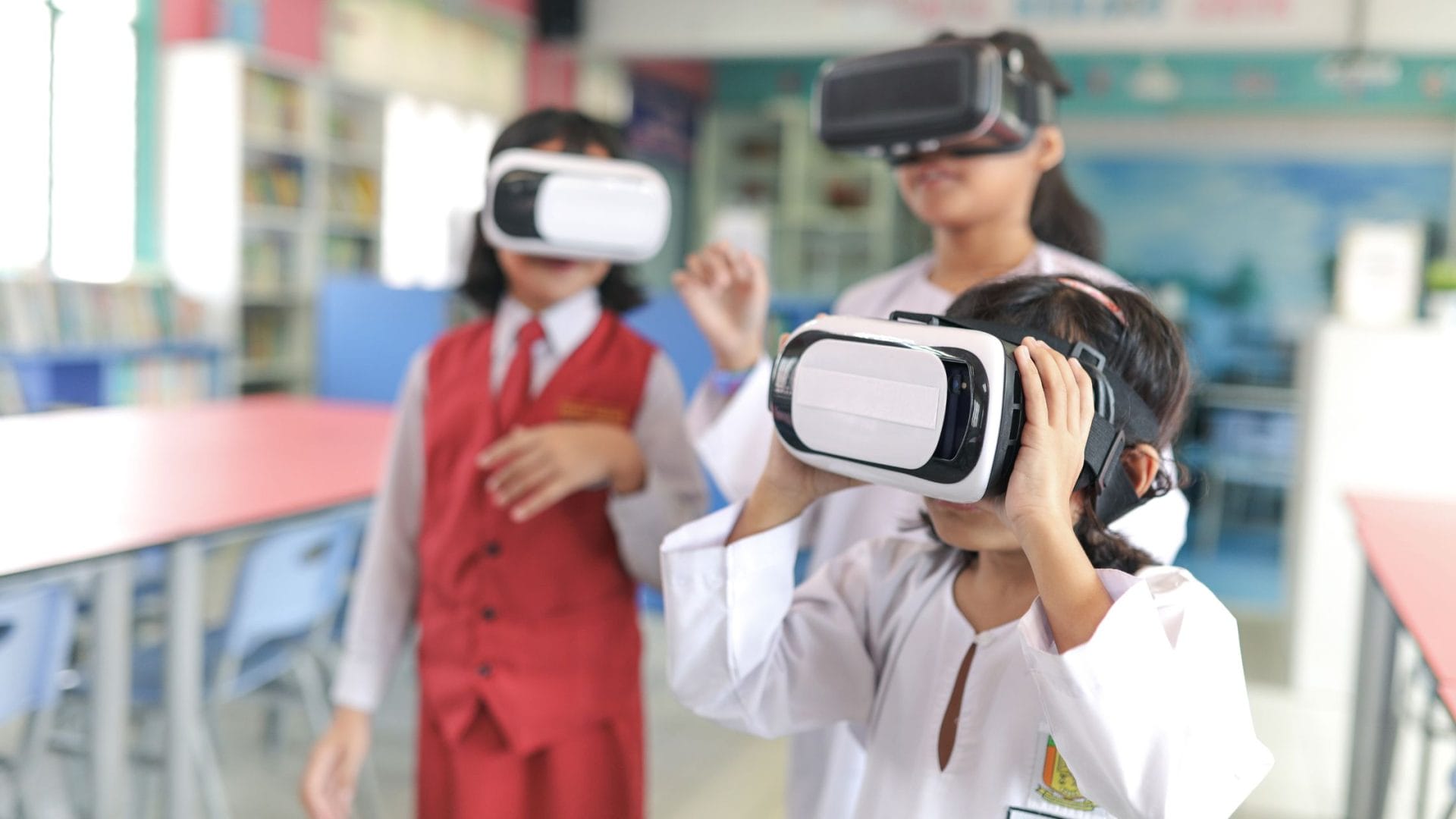 Utilizing VR Classroom in Education