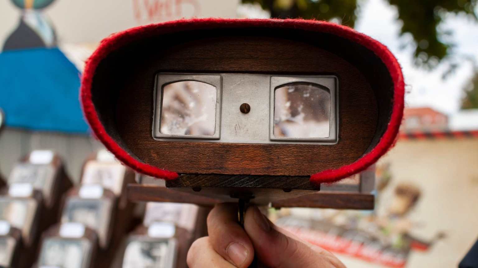 The History of VR: From Origins to Innovations - OPIC 3D VR Live Streaming