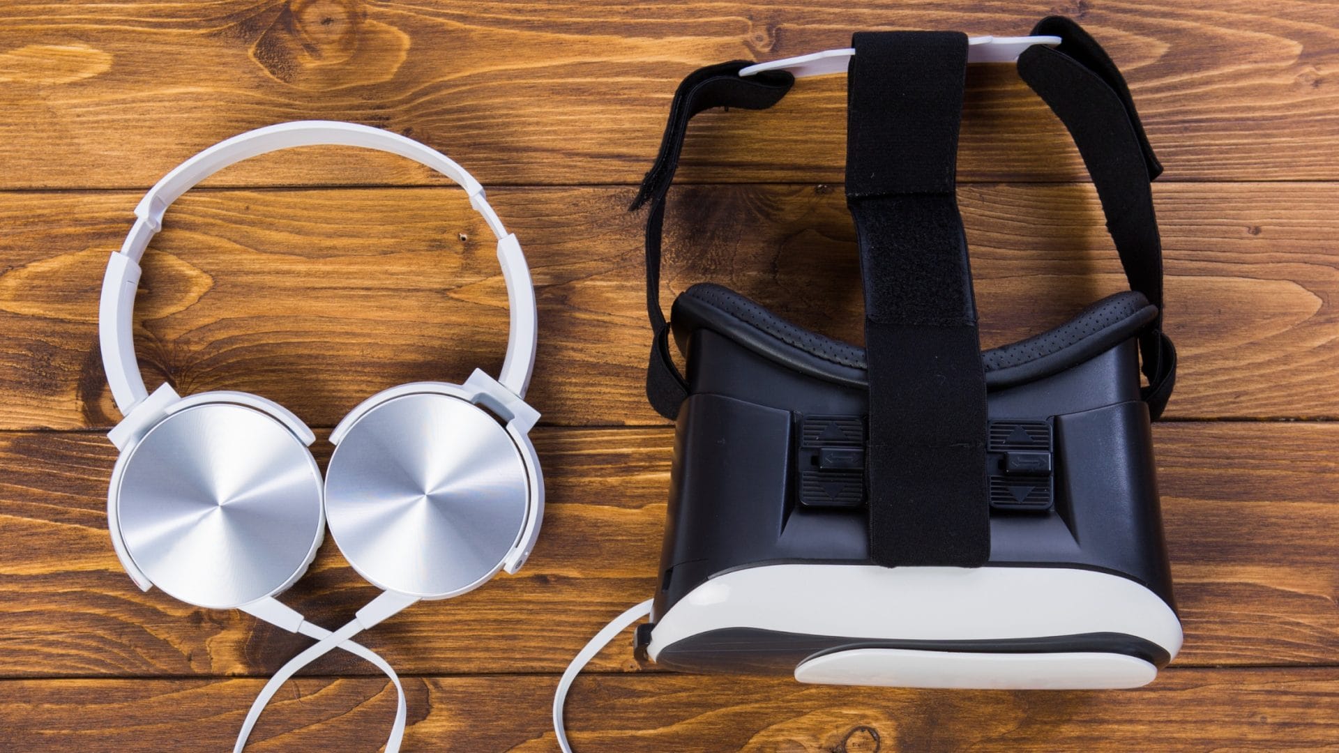 Transform Your VR Experience with the Right VR Headphones - OPIC 3D VR ...