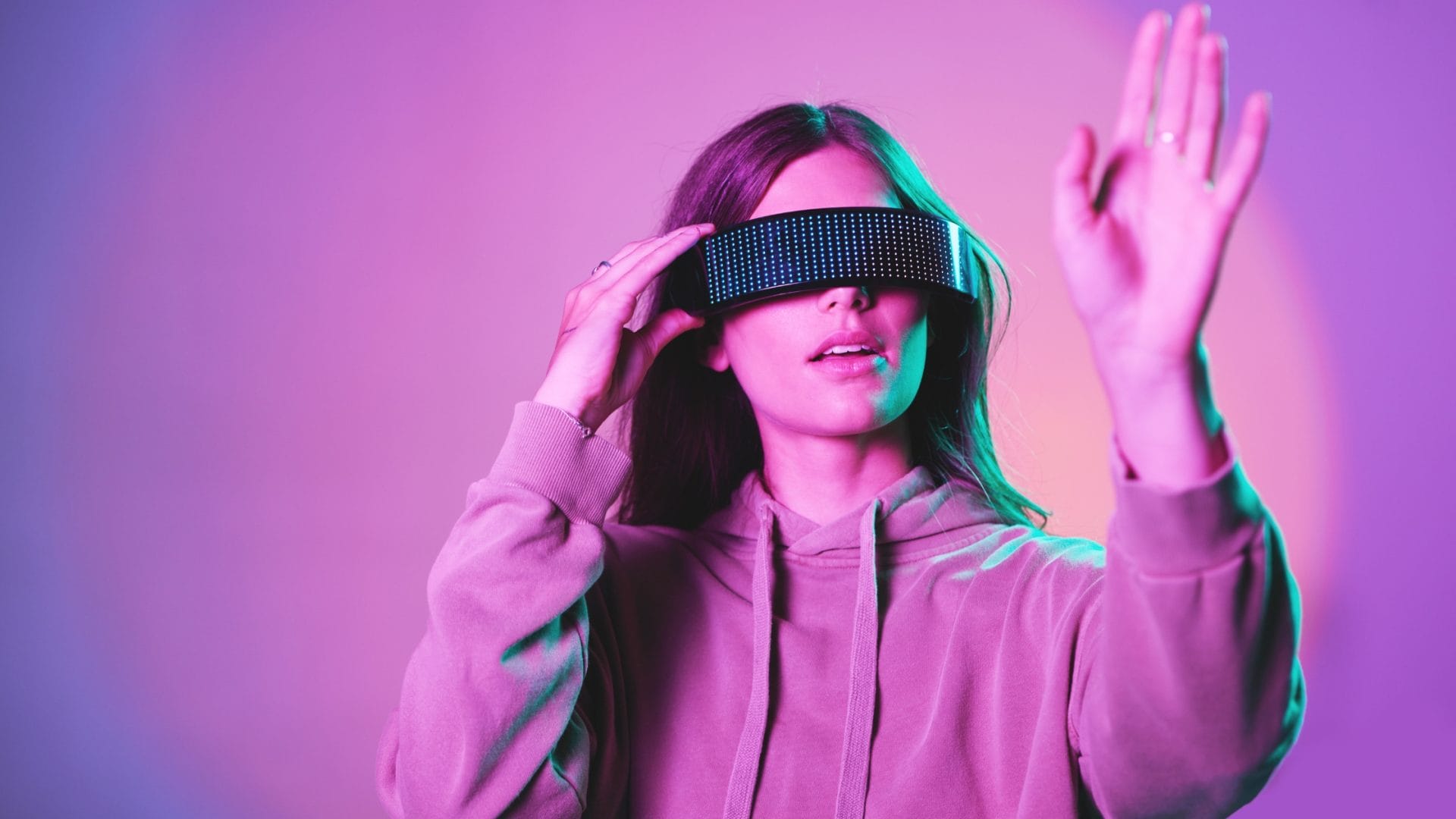 Augmented Reality and Virtual Reality: Transforming Digital Experiences - OPIC 3D VR Live Streaming